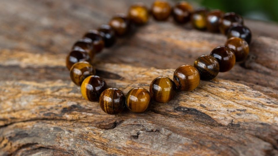 Tigers Eye Meaning: Benefits, Healing Properties & Cleansing
