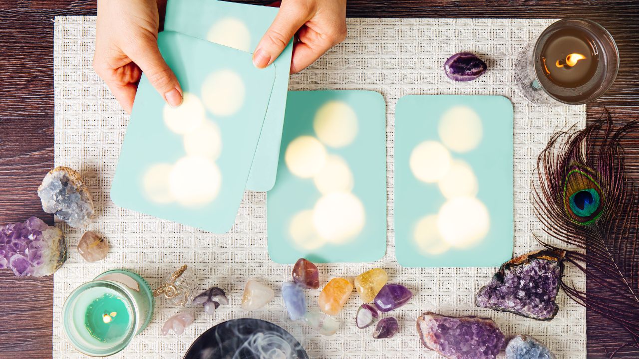 An Overview Of The 5 Different Types Of Psychic Readings